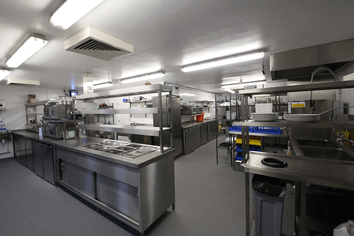 5 Benefits of Redesigning Your Commercial Kitchen - Acme